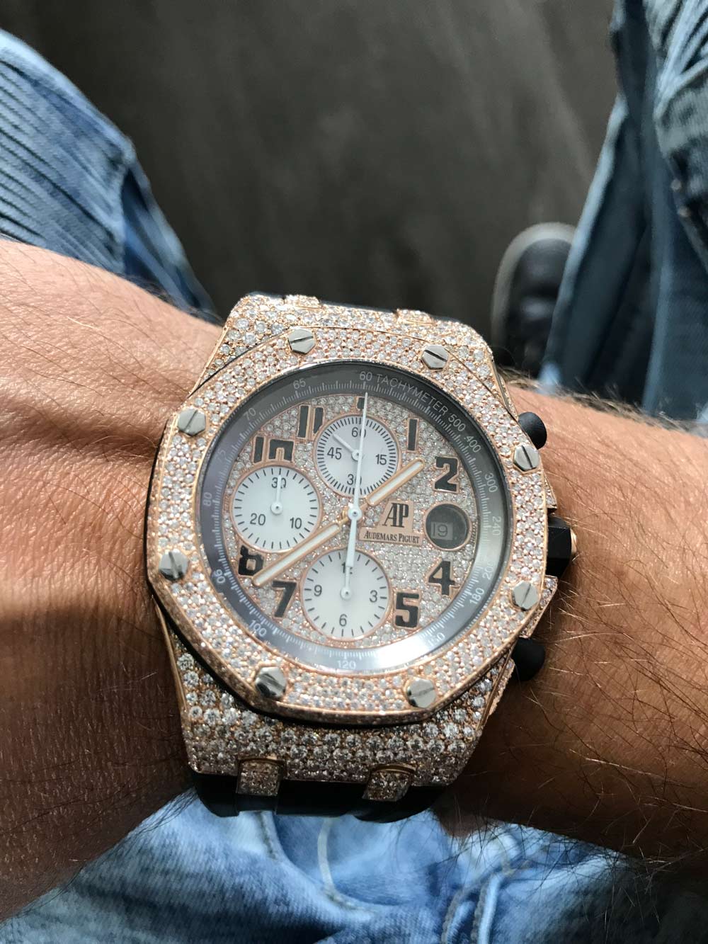 AP Rubber Clad Rose Gold Review | Iced Out Audemars Piguet
